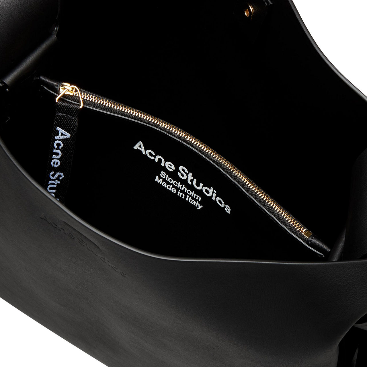 ACNE STUDIOS Musubi Midi Leather Shoulder Bag