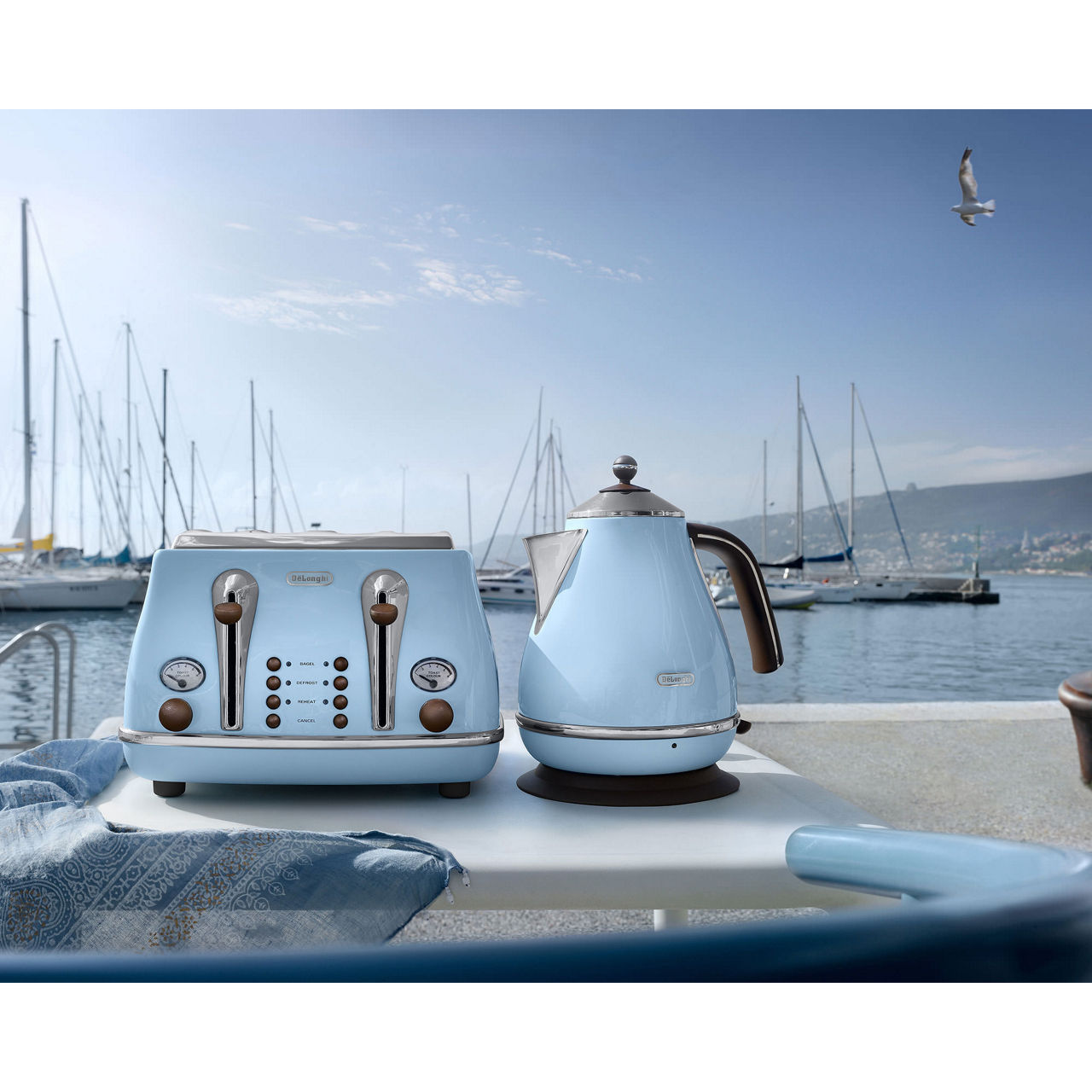 DE'LONGHI Vintage Icona Kettle and Toaster Set