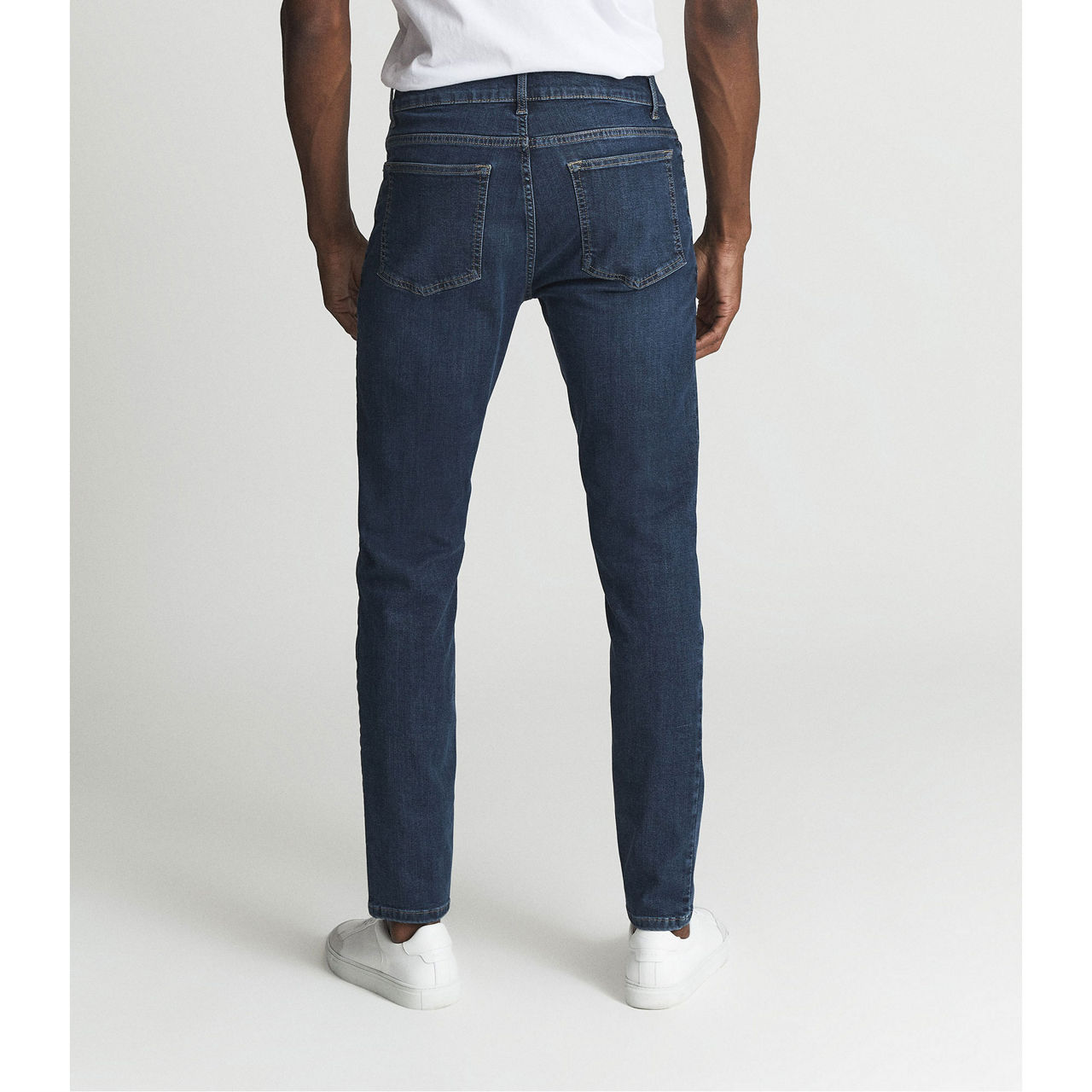 REISS James Slim Fit Washed Jeans