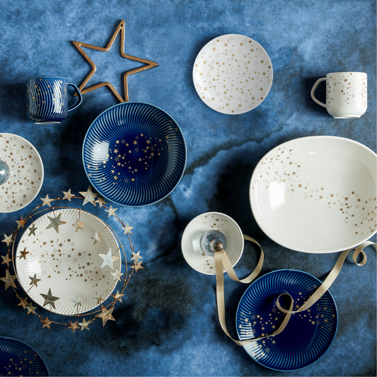 Porcelain Arc White Stars Dinner Plate
