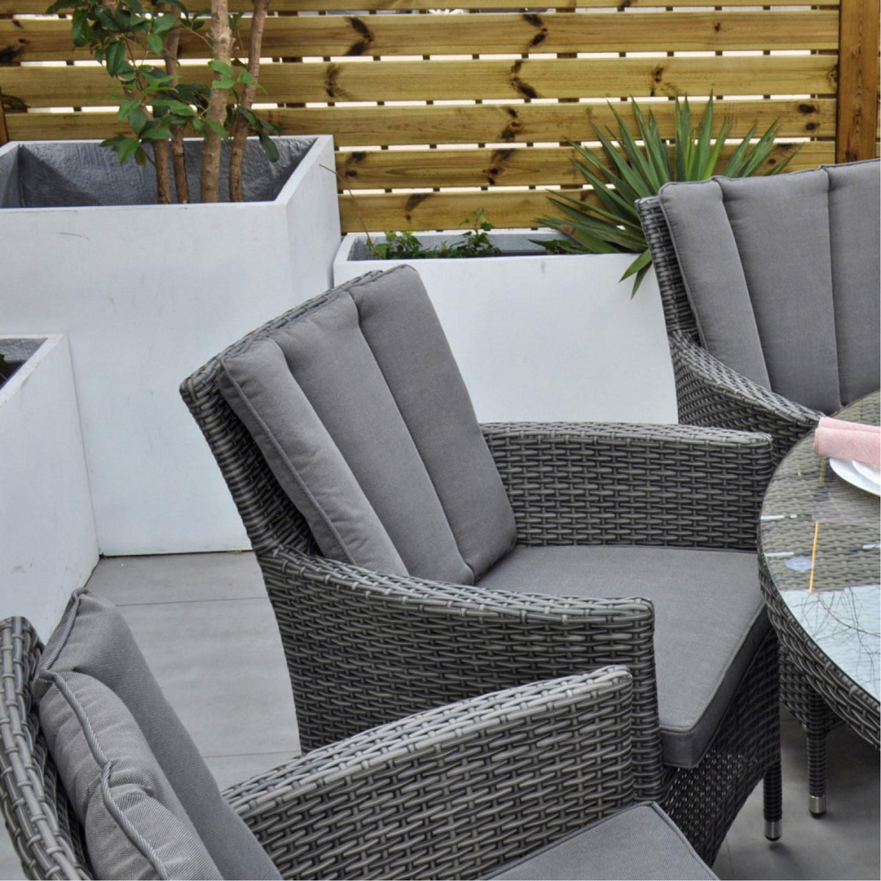 RATHWOOD Montreal 6 Seater Dining Set with 135cm Round Table Firepit