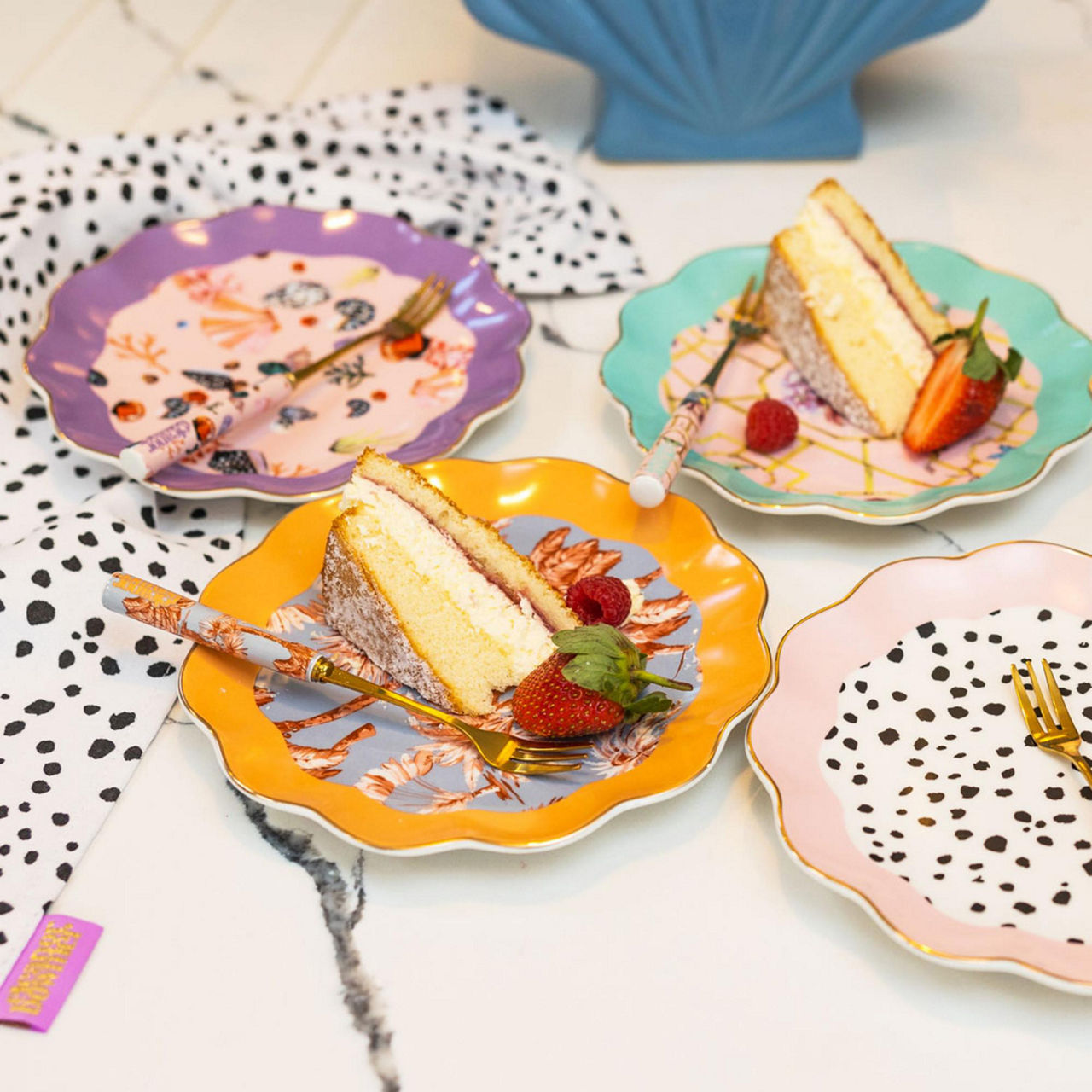 ELEANOR BOWMER Scalloped Cake Plates Set