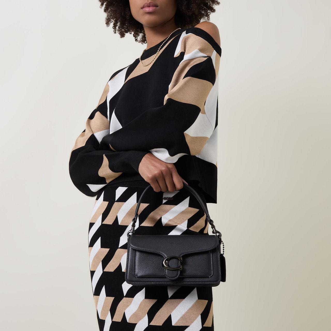 Tabby 20 Shoulder Bag