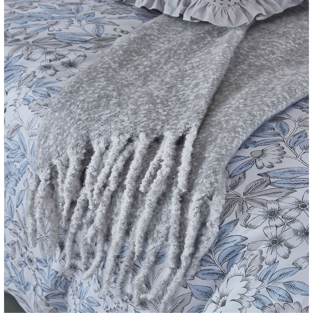 HELENA SPRINGFIELD Tenby Woven Throw Grey