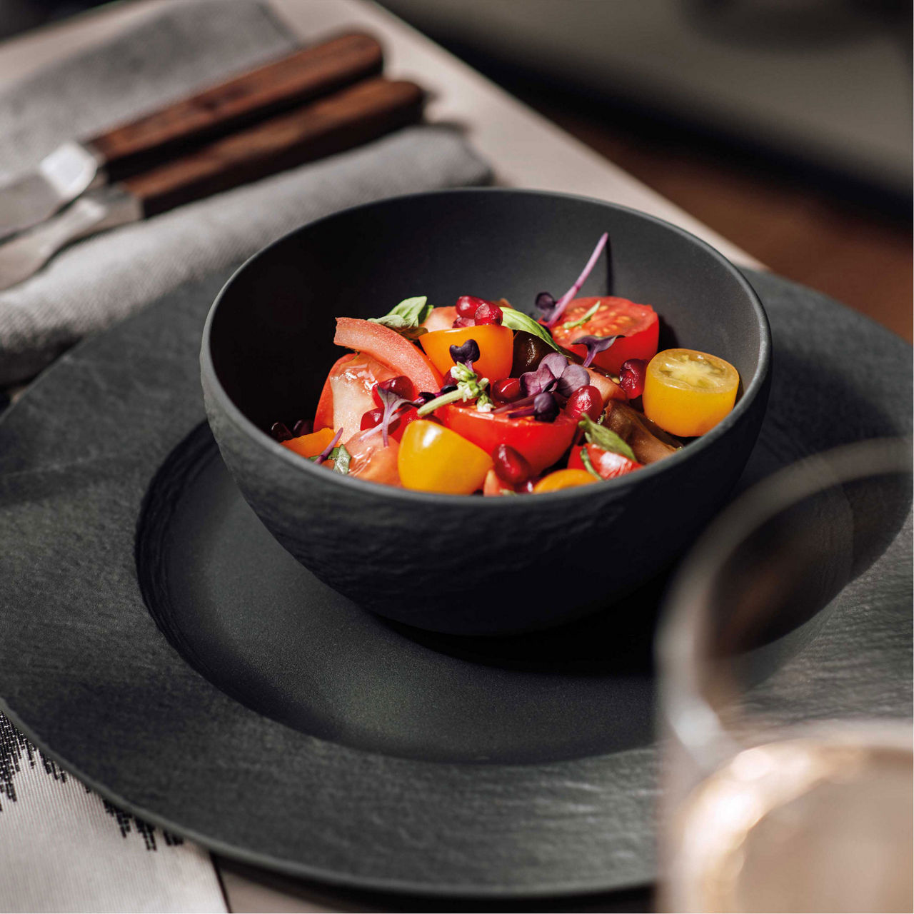 20-Piece Manufacture Rock Dinnerware Set