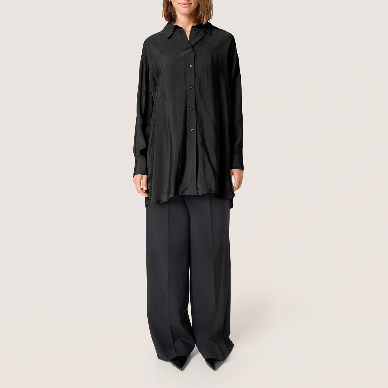 SOAKED IN LUXURY Leodora Tie Back Long Shirt